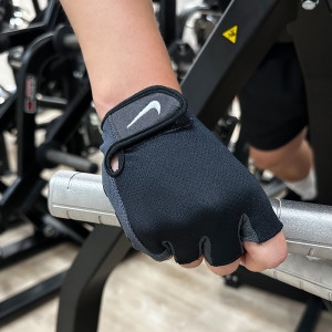 나이키 에센셜 남성용 피트니스 글러브 AC4230-057 - 에누리 가격비교